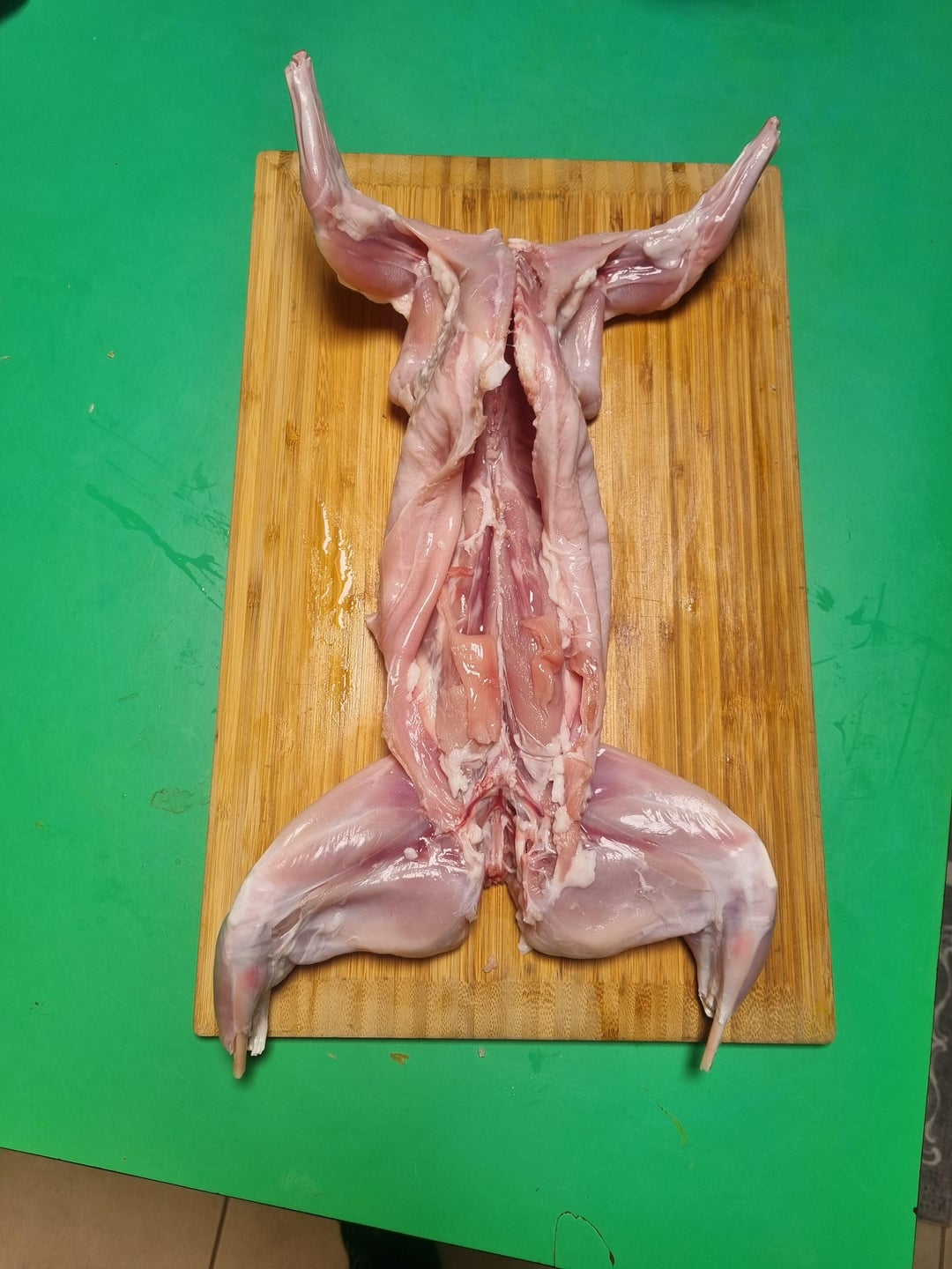 Garlic rubbed smoked rabbit - Dining and Cooking