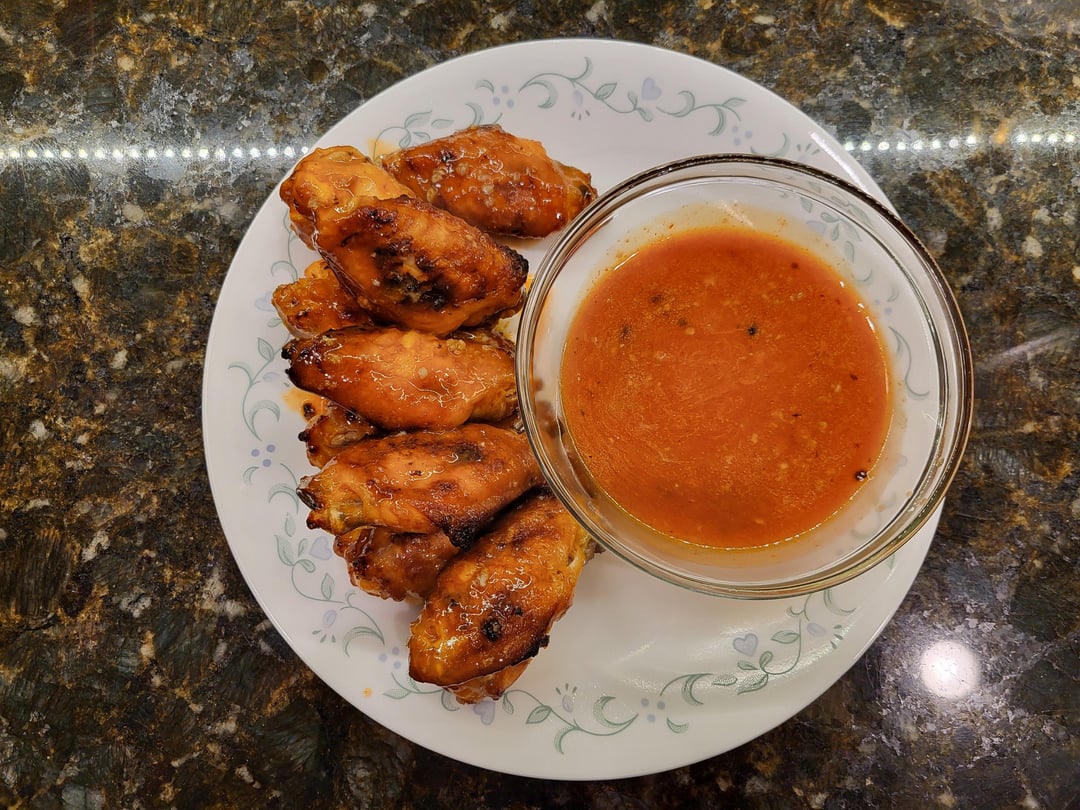 Home Alone Broiled Garlic Buffalo Wings - Dining and Cooking