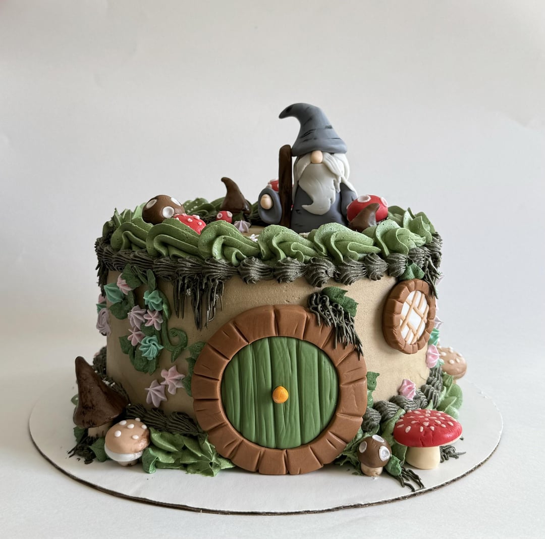 One birthday to rule them all - Dining and Cooking