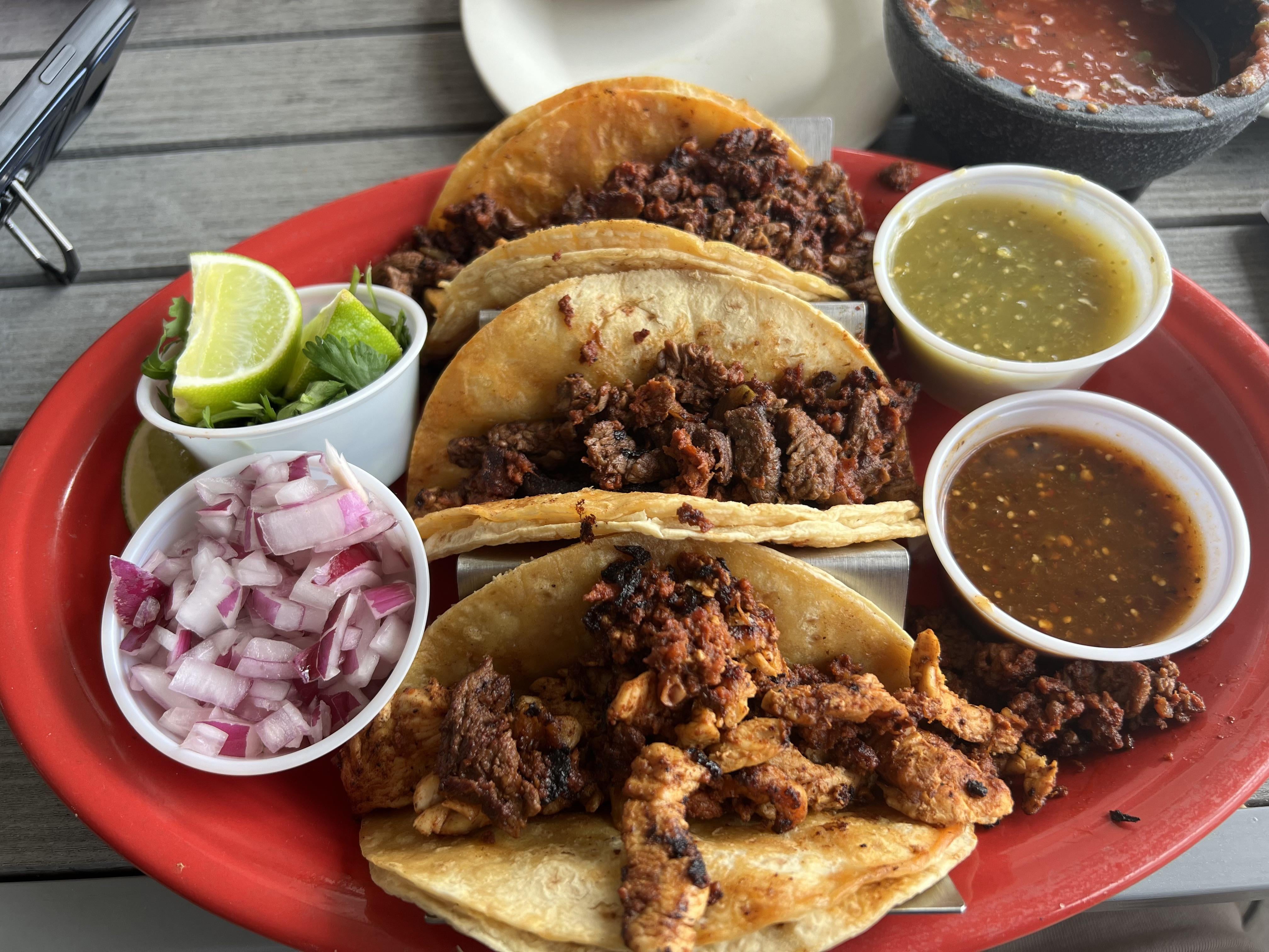 Taco Sunday 🌮 😊 - Dining and Cooking