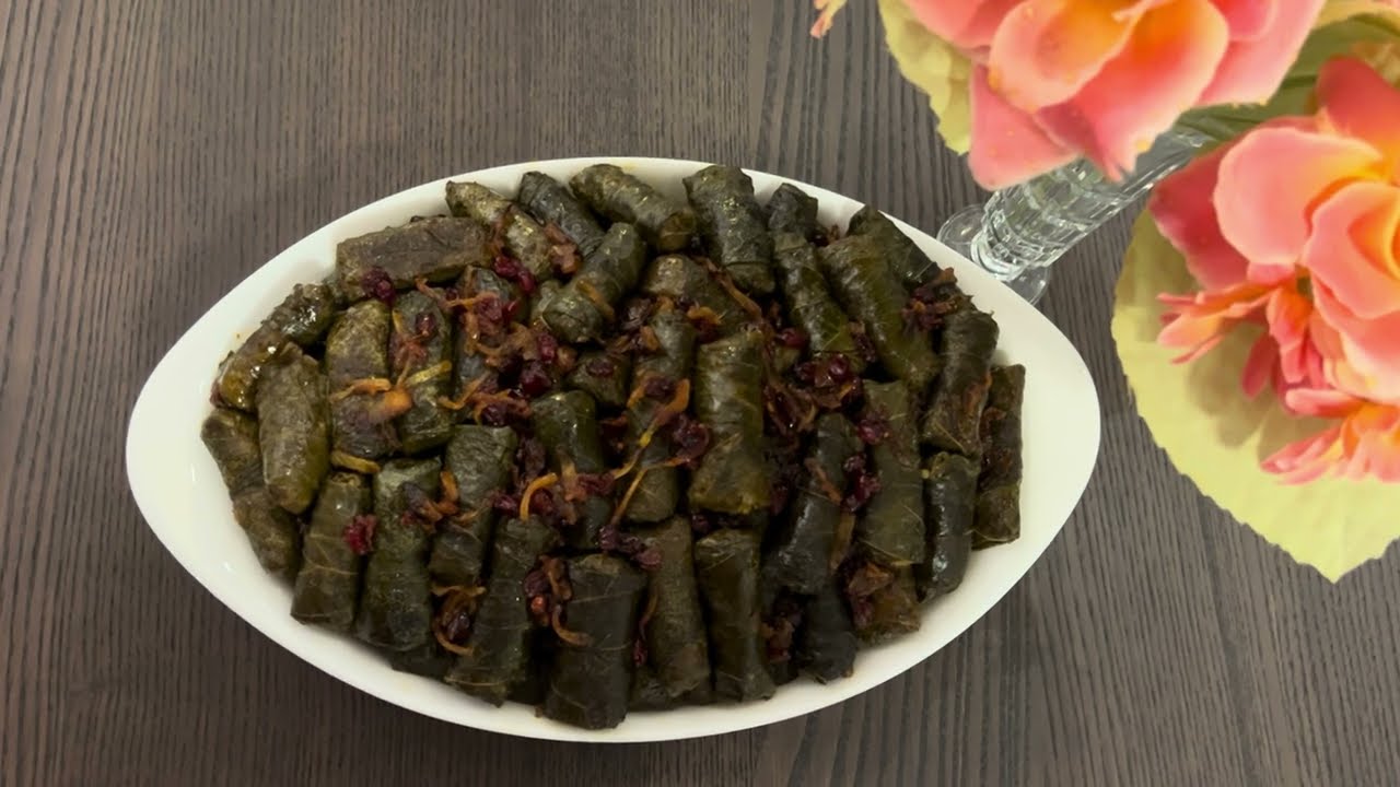 Stuffed Grape leaves /Dolma recipe. طرز تهیه دلمه برگ مو / پیش غذای ...