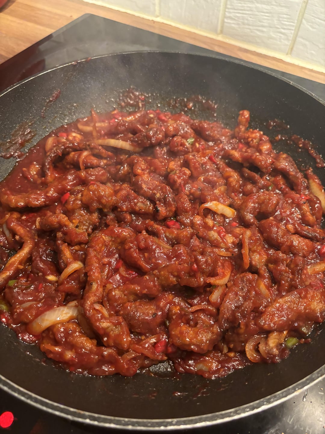 Asian style crispy chilli beef with rice and broccoli - Dining and Cooking