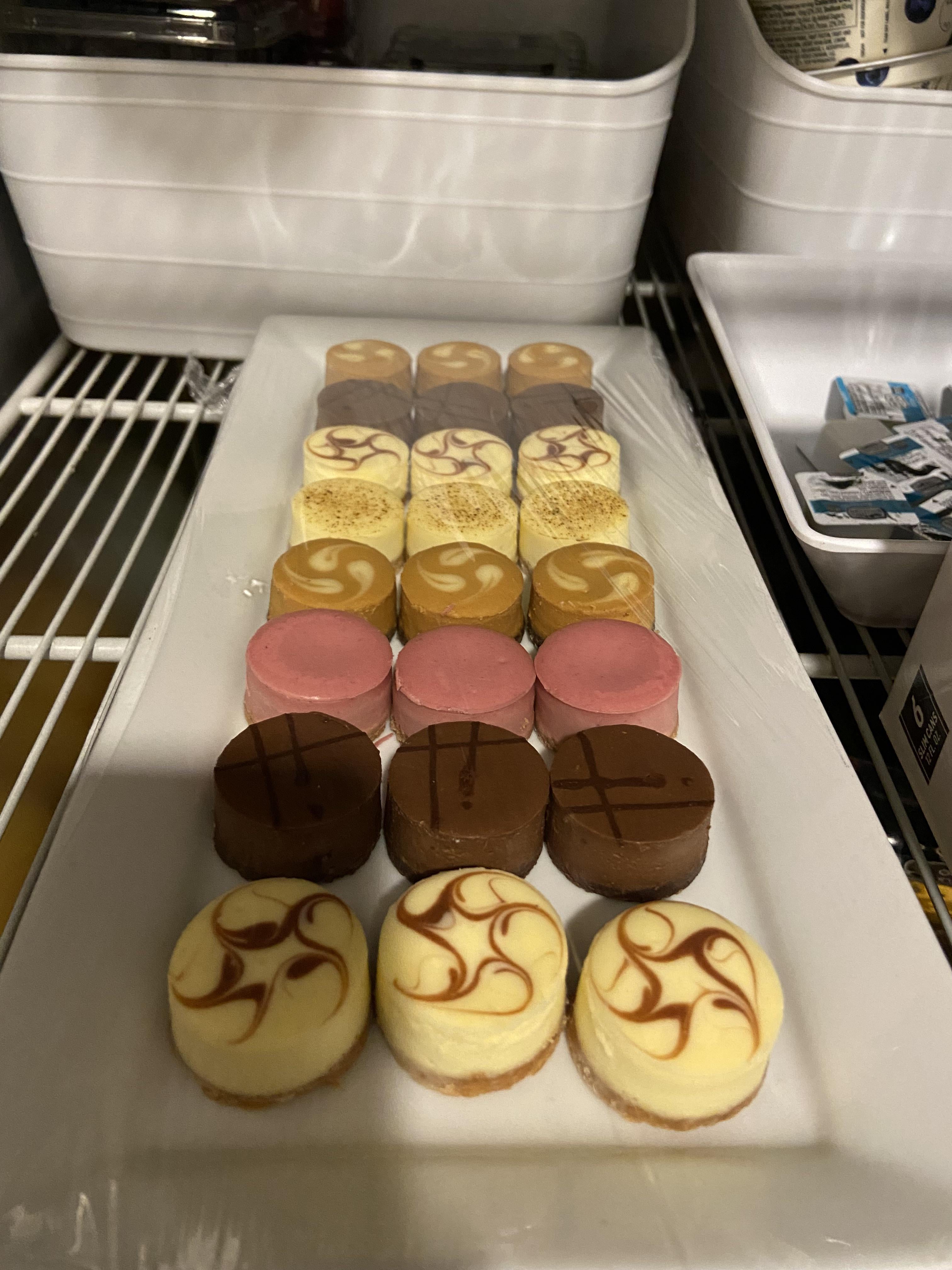 Look at these cute cheesecake bites! - Dining and Cooking