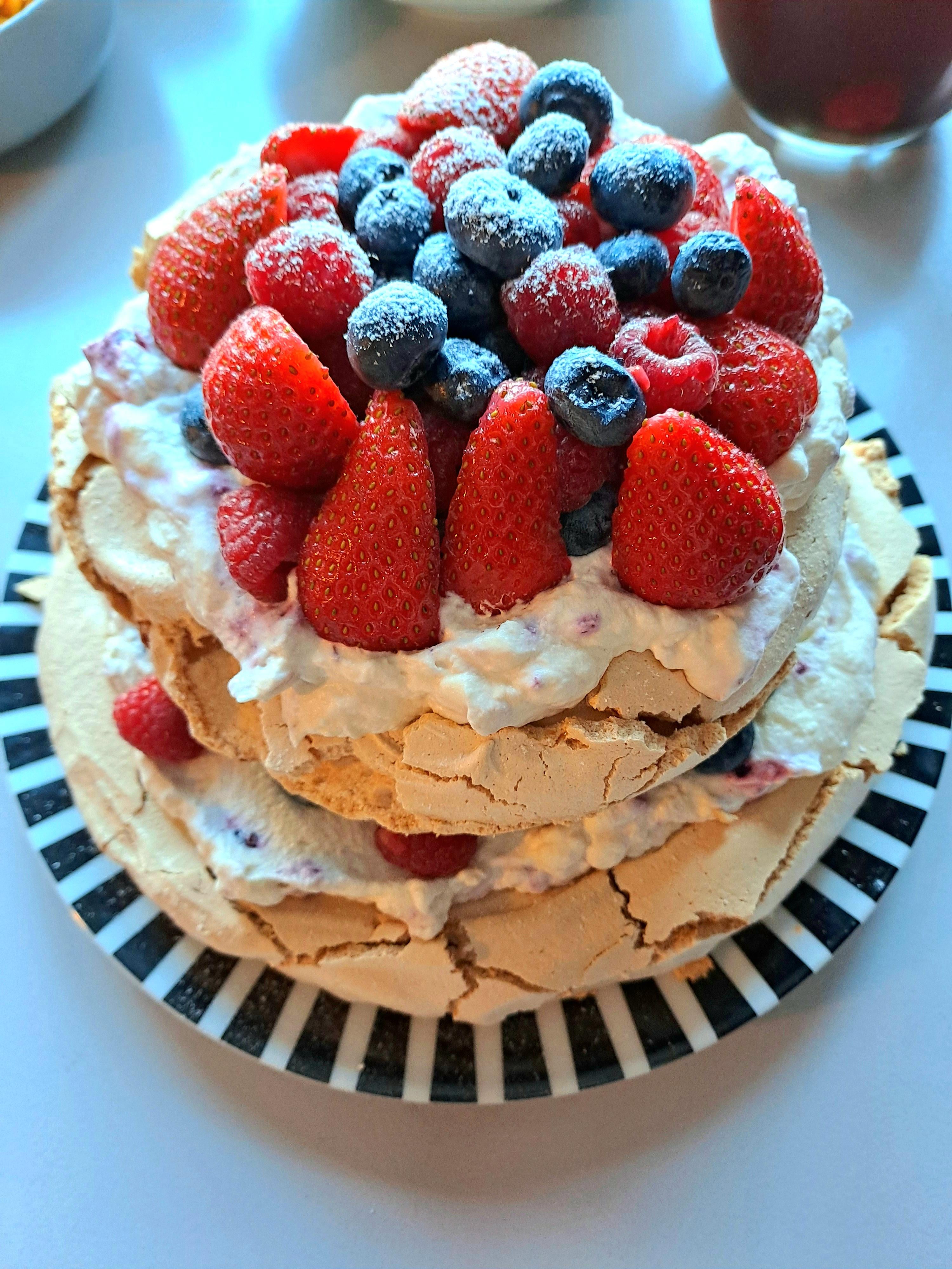 [OC] Mixed Berry Pavlova - Dining and Cooking
