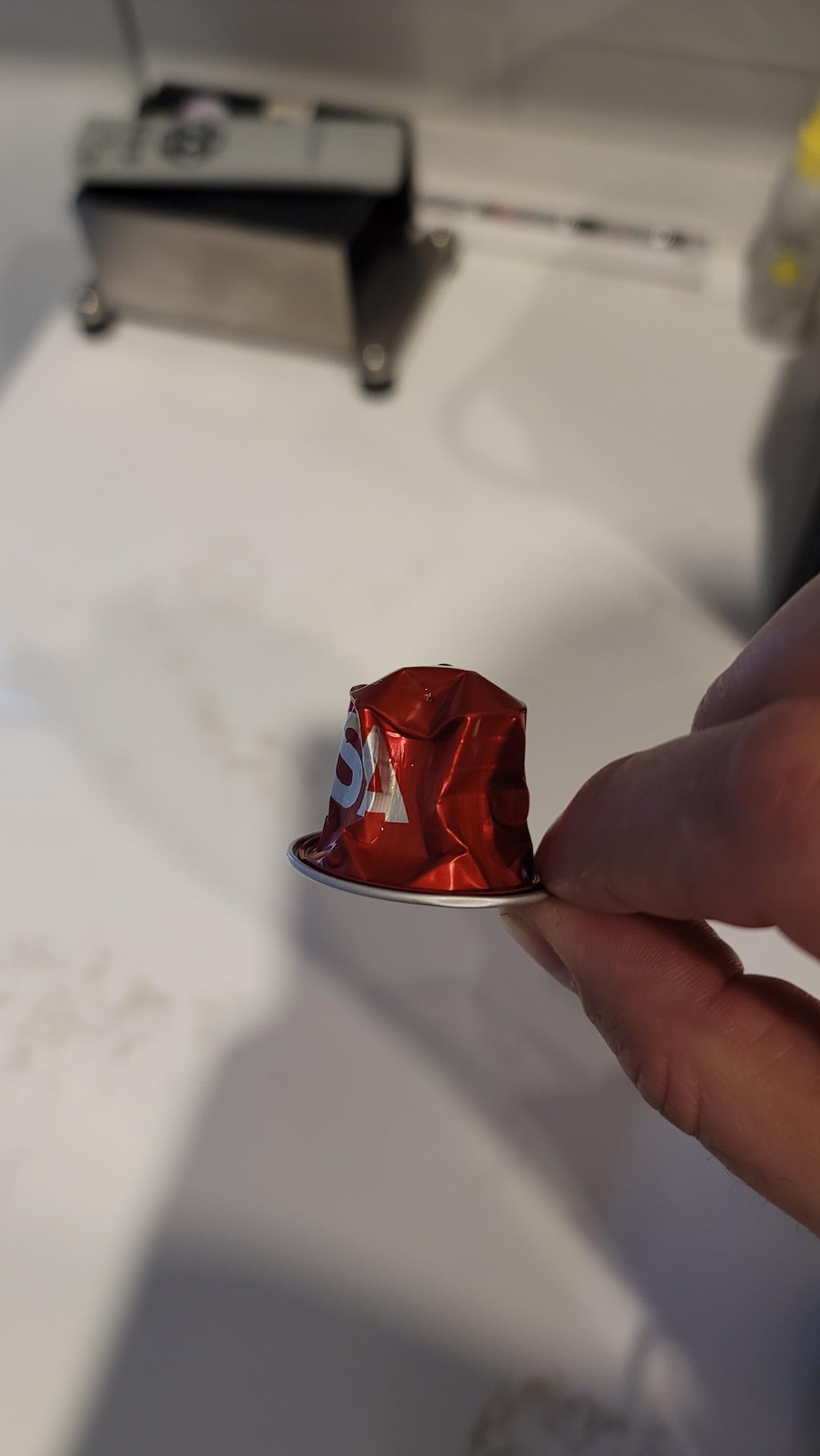 Machine recently started doing this to pods - Dining and Cooking