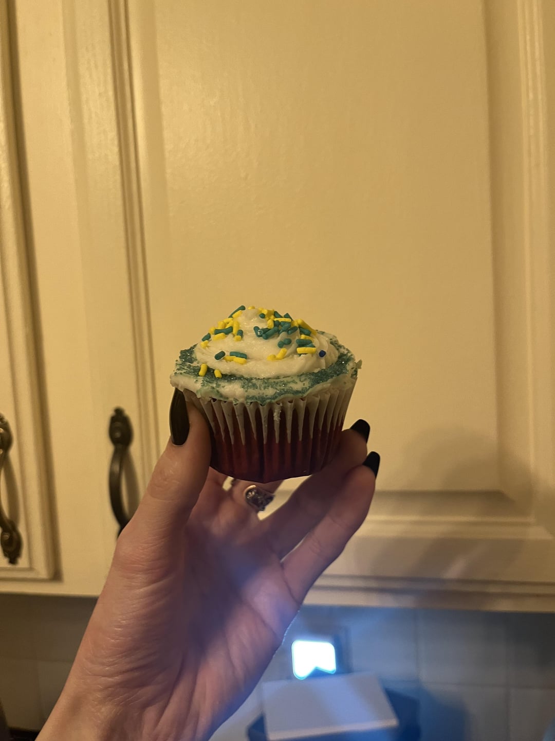 calories in one of these cupcakes? (red velvet) - Dining and Cooking