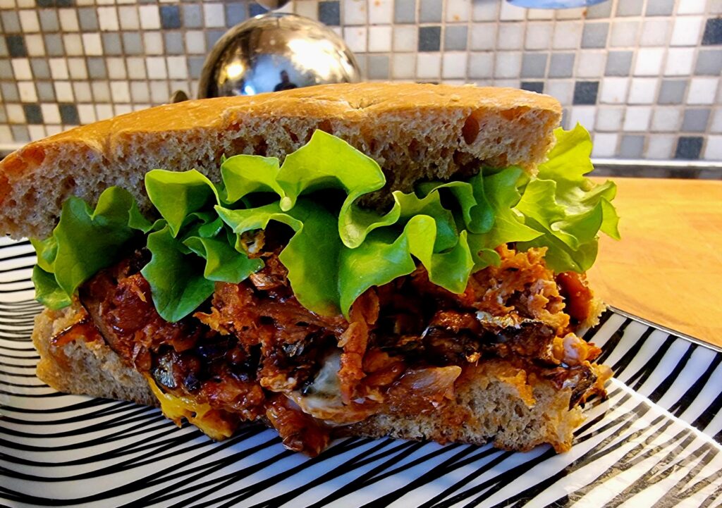 Sardines and scrambled egg on rye sandwich [homemade] - Dining and Cooking