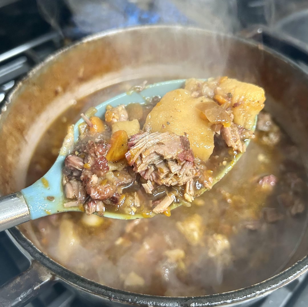 Smoked chuck pot roast with skillet cornbread - Dining and Cooking