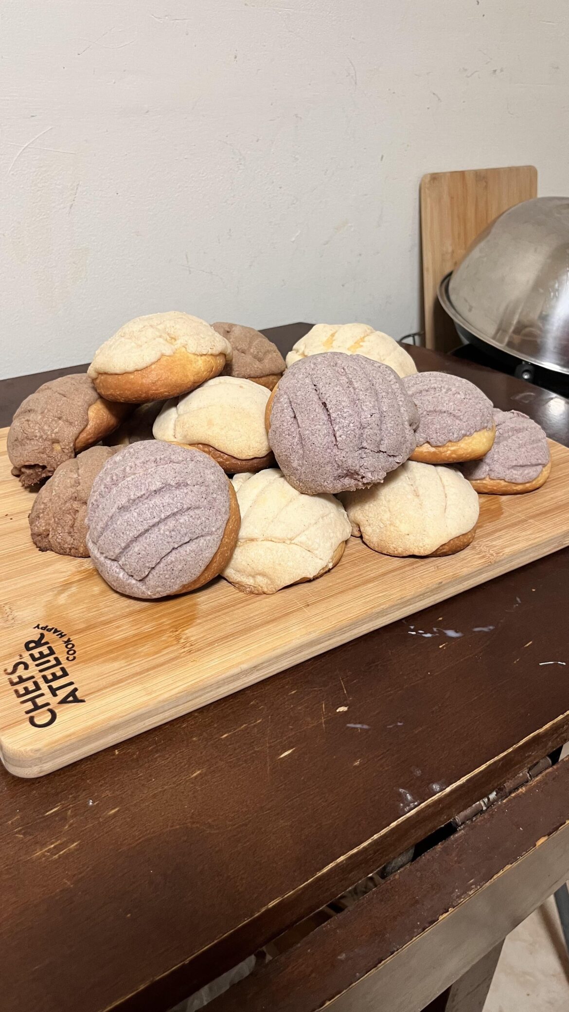 Conchas! (Mexican sweet bread) - Dining and Cooking