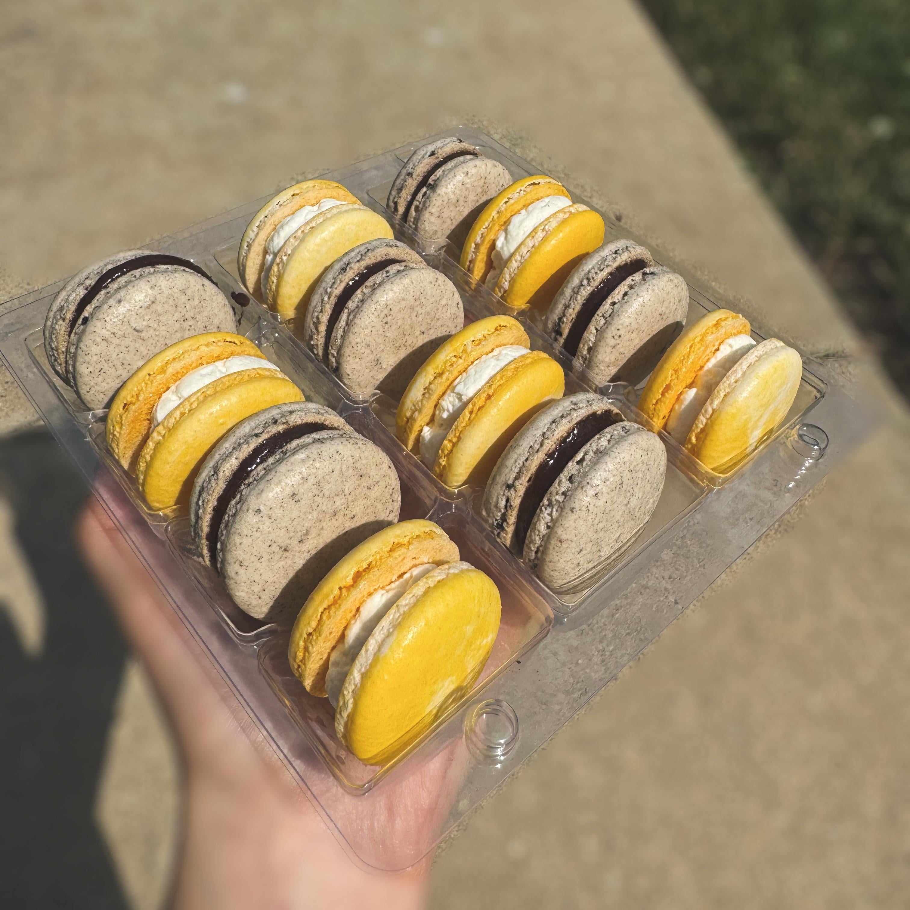 pineapple & oreo macarons - Dining and Cooking