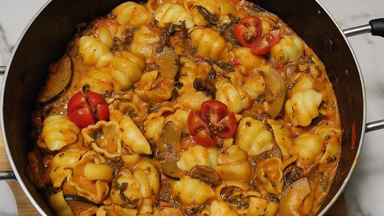 Vegetarian Spinach and Jumbo Pasta Shells Recipe | Spinach & Zucchini ...