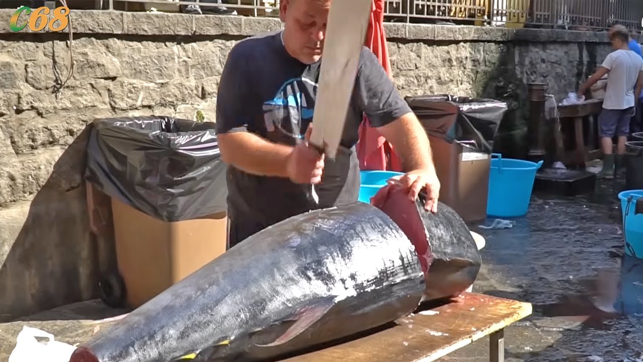 World's Biggest Marlin Knife - Amazing Giant Marlin Cutting and Cooker ...