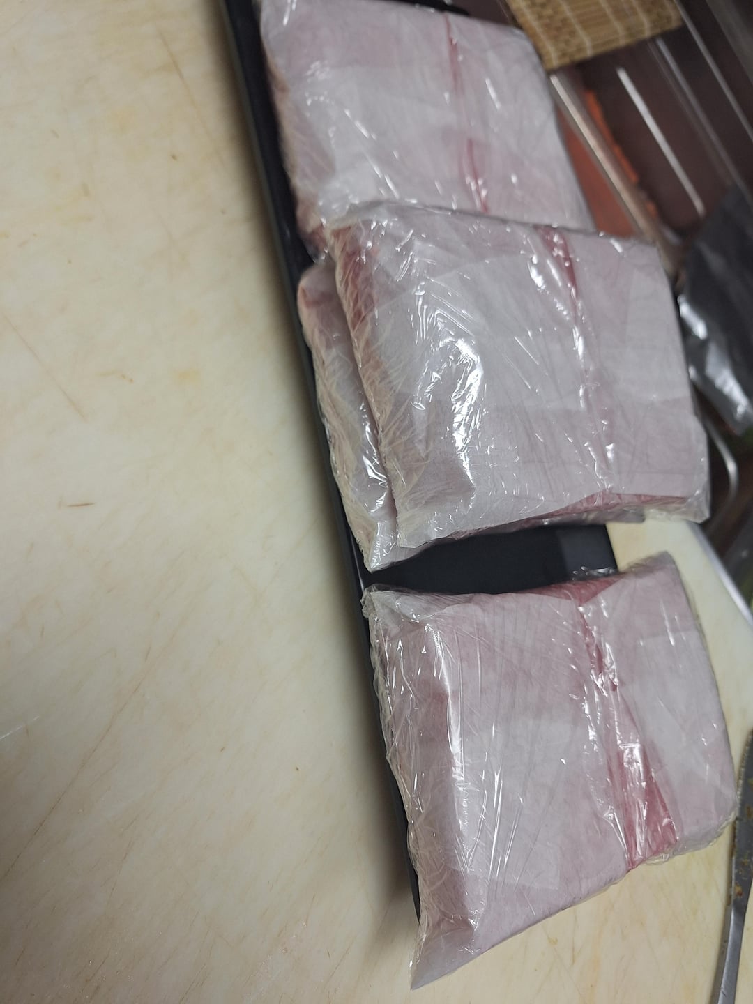 Which way is the best way to store thawed out tuna blocks? - Dining and ...