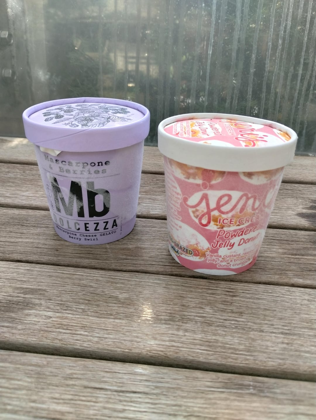 Jeni's Powdered Jelly Doughnut-7.9/10 - Dining and Cooking