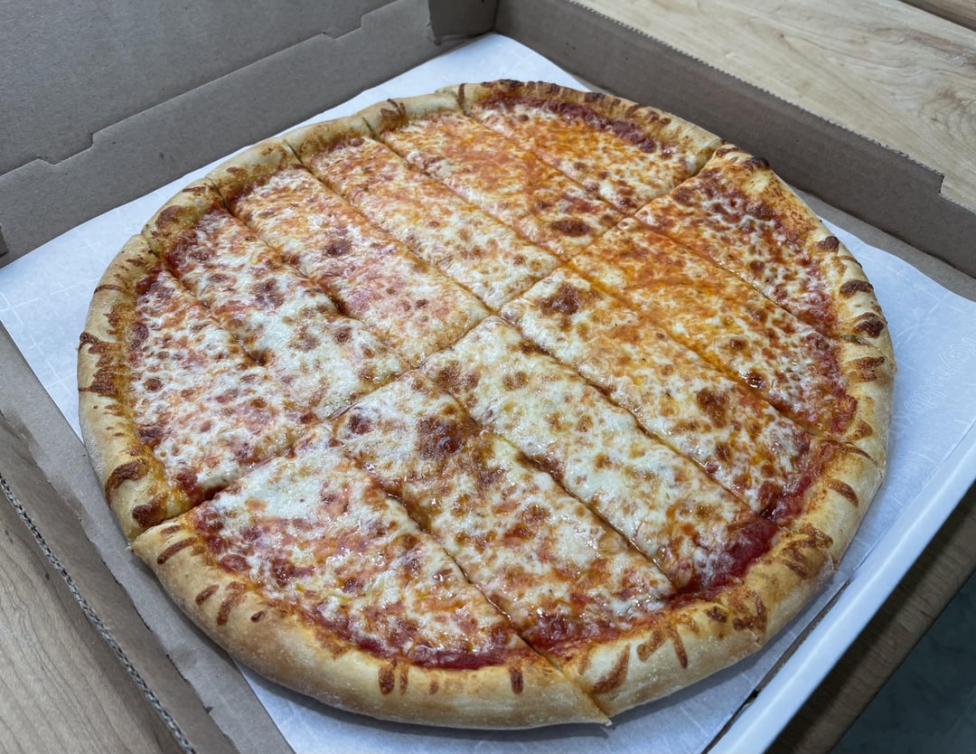 First attempt at Quad City style. Home Oven Pizza. - Dining and Cooking