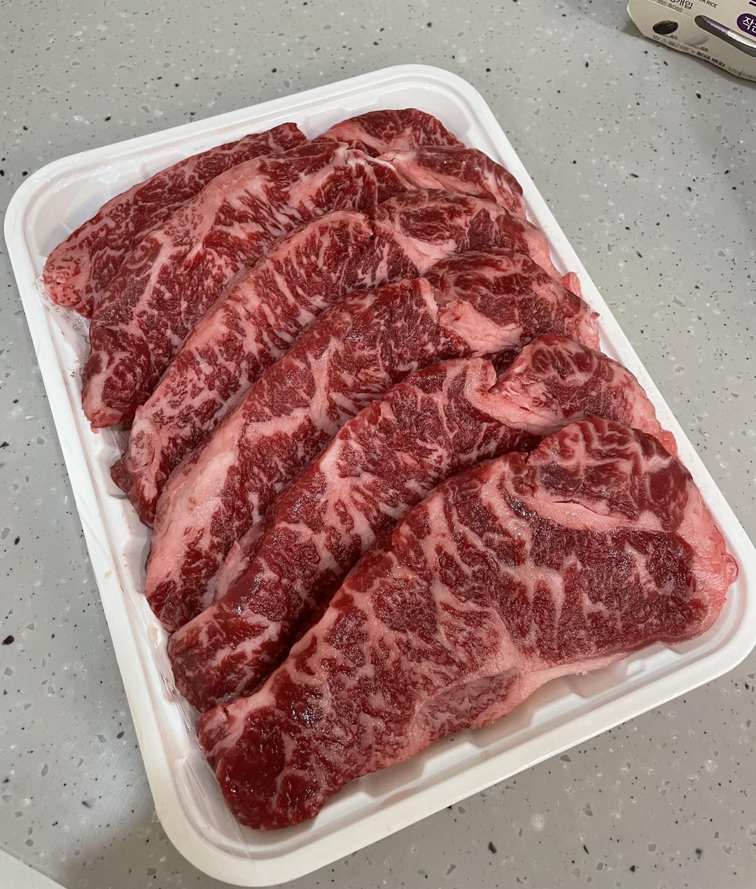 Korean Hanwoo(aka Hanu) beef about $8 USD per 100 grams ($35 USD per ...