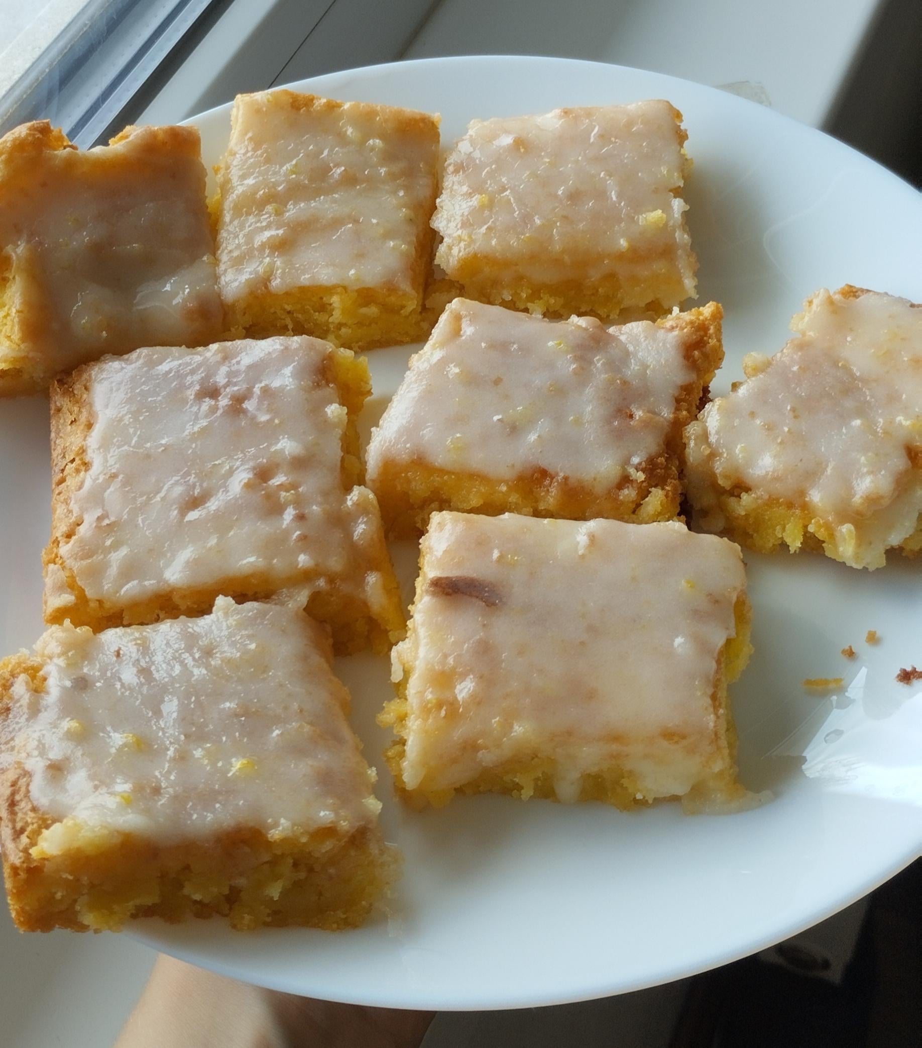 Delicious lemon brownies (or lemonies) 🍋💛 - Dining and Cooking