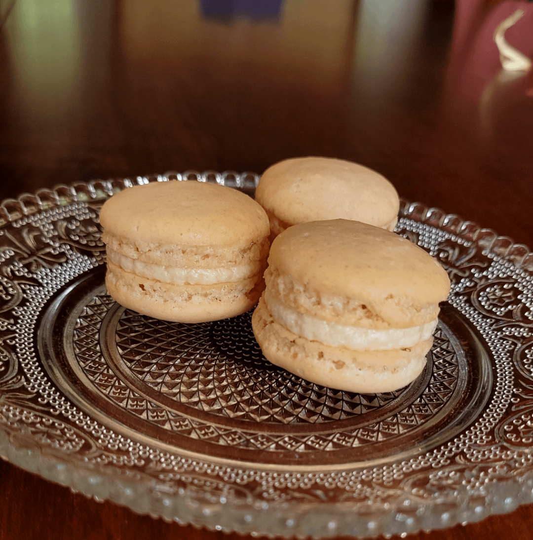 First macarons - Dining and Cooking