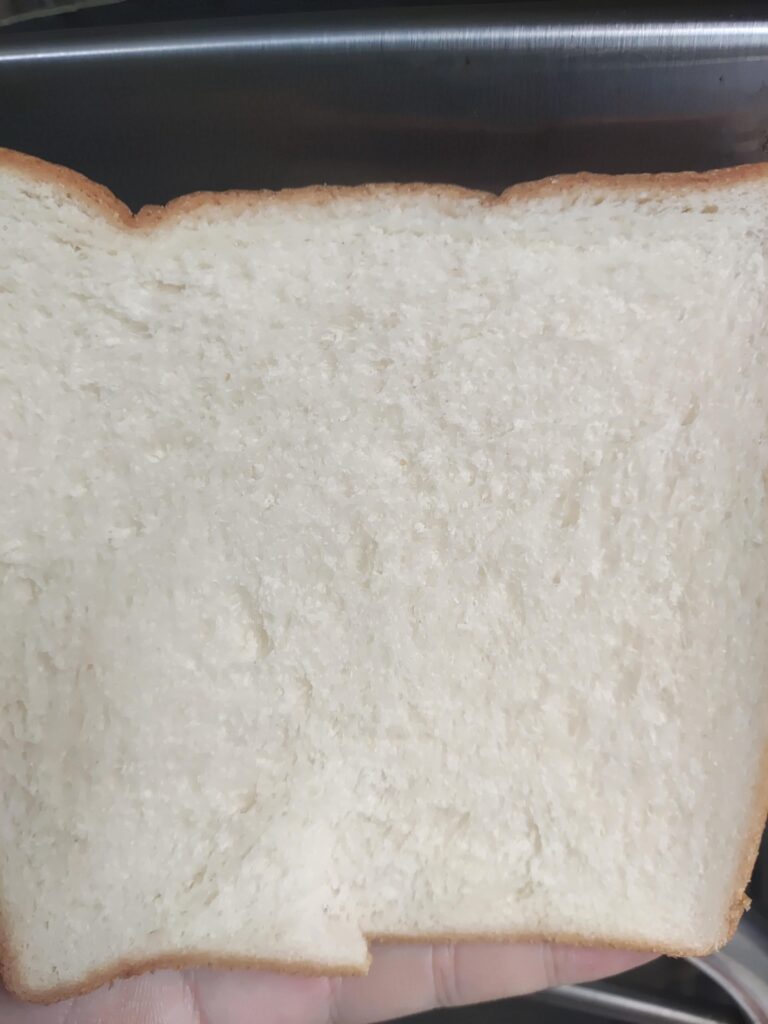 How can i make soft and very fine air bubbles sandwich like this store ...