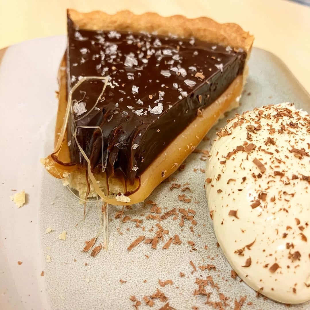 Salted caramel chocolate tart, crème fraîche - Dining and Cooking