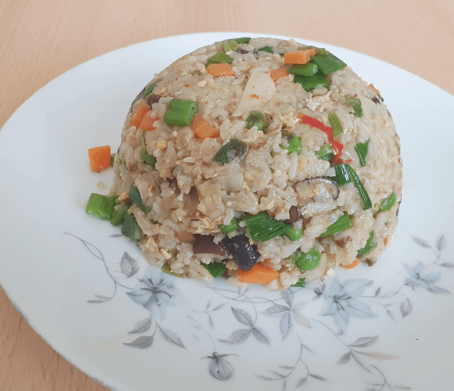 Egg fried rice with shiitake and bamboo shoots - Dining and Cooking