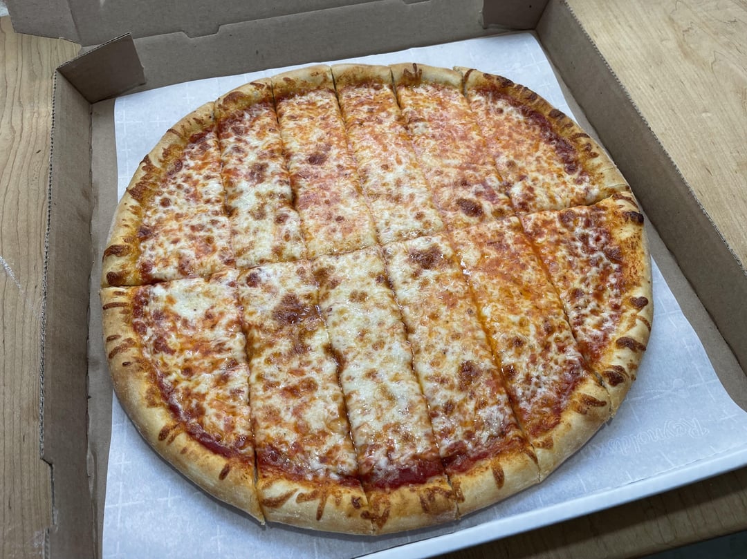 First attempt at Quad City style. Home Oven Pizza. - Dining and Cooking