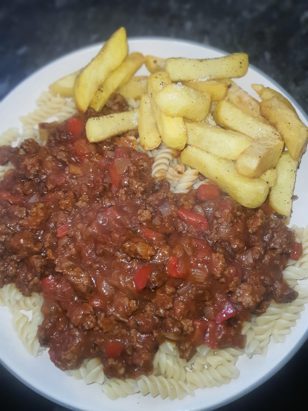 Pasta bolognese with chips - Dining and Cooking
