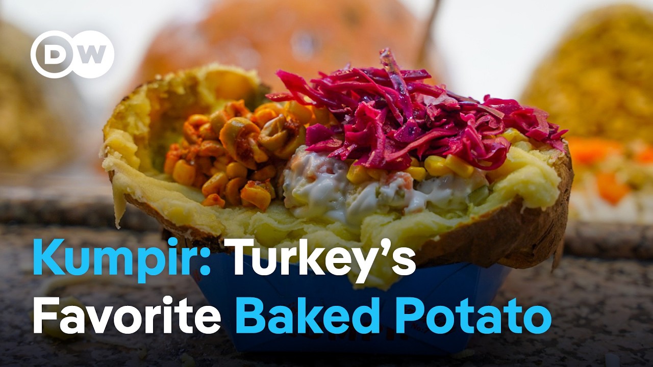 What makes Kumpir a Turkish street food star (and how it’s made ...