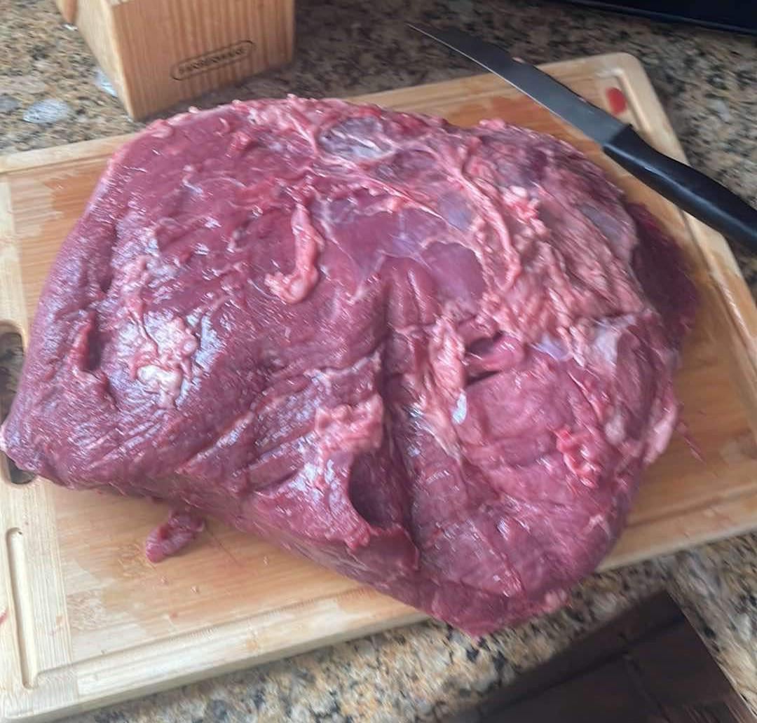 What type of meat is this and how do I correctly divide it - Dining and ...