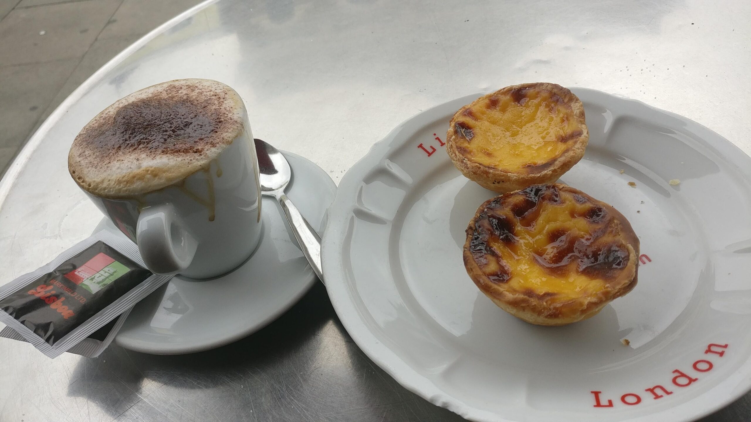 Pastel de Nata lunch snack - Dining and Cooking