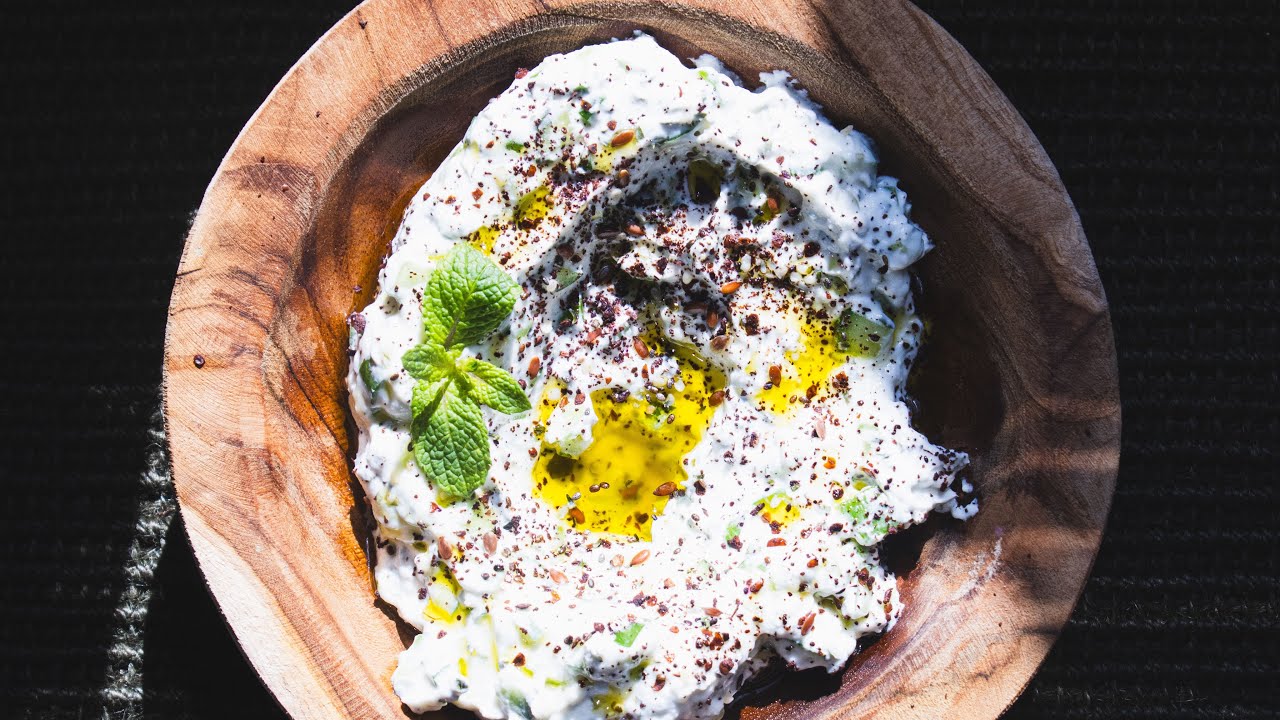 Kuru Cacik Nasil Yapilir / Refreshing Turkish Cold Cucumber Yogurt Dip ...