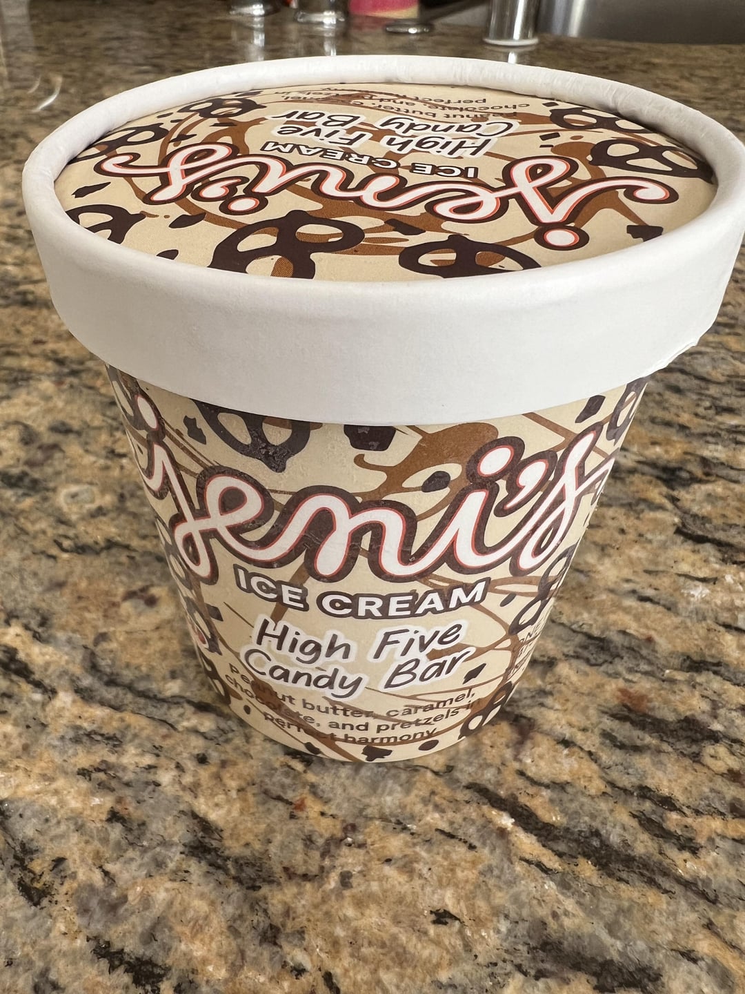 Jeni’s High Five Candy Bar: Review - Dining and Cooking