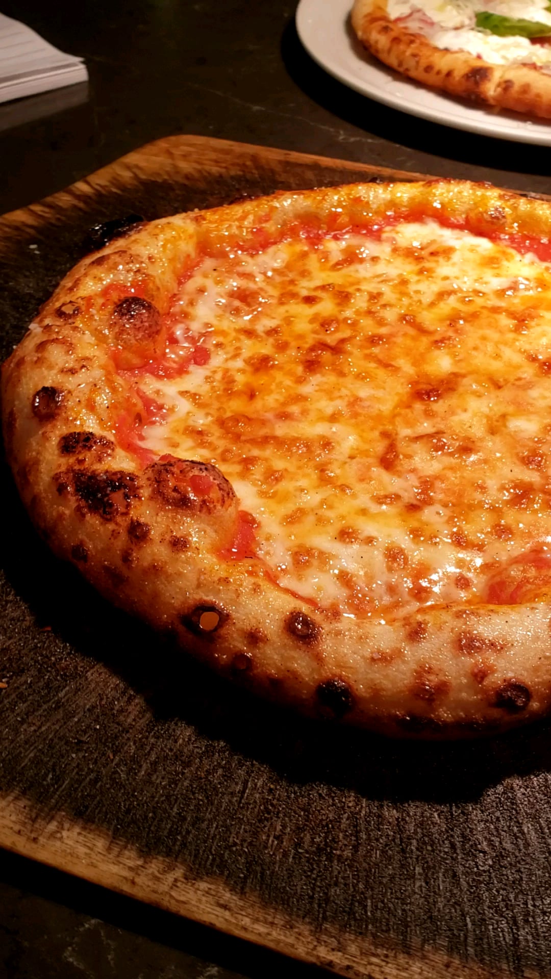A cheese pizza I made, how does it look? - Dining and Cooking