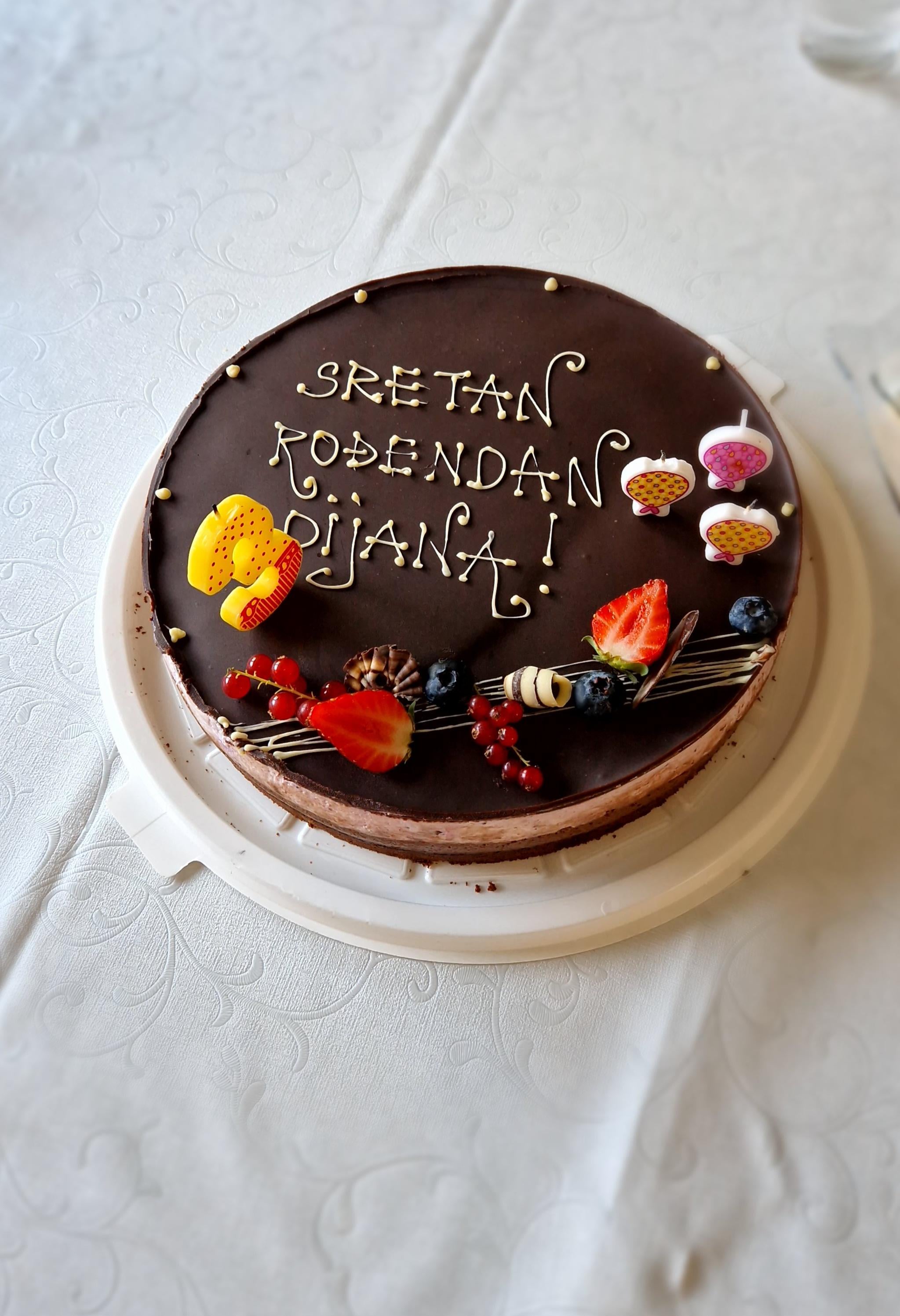 Chocholate Blueberry cake - Dining and Cooking