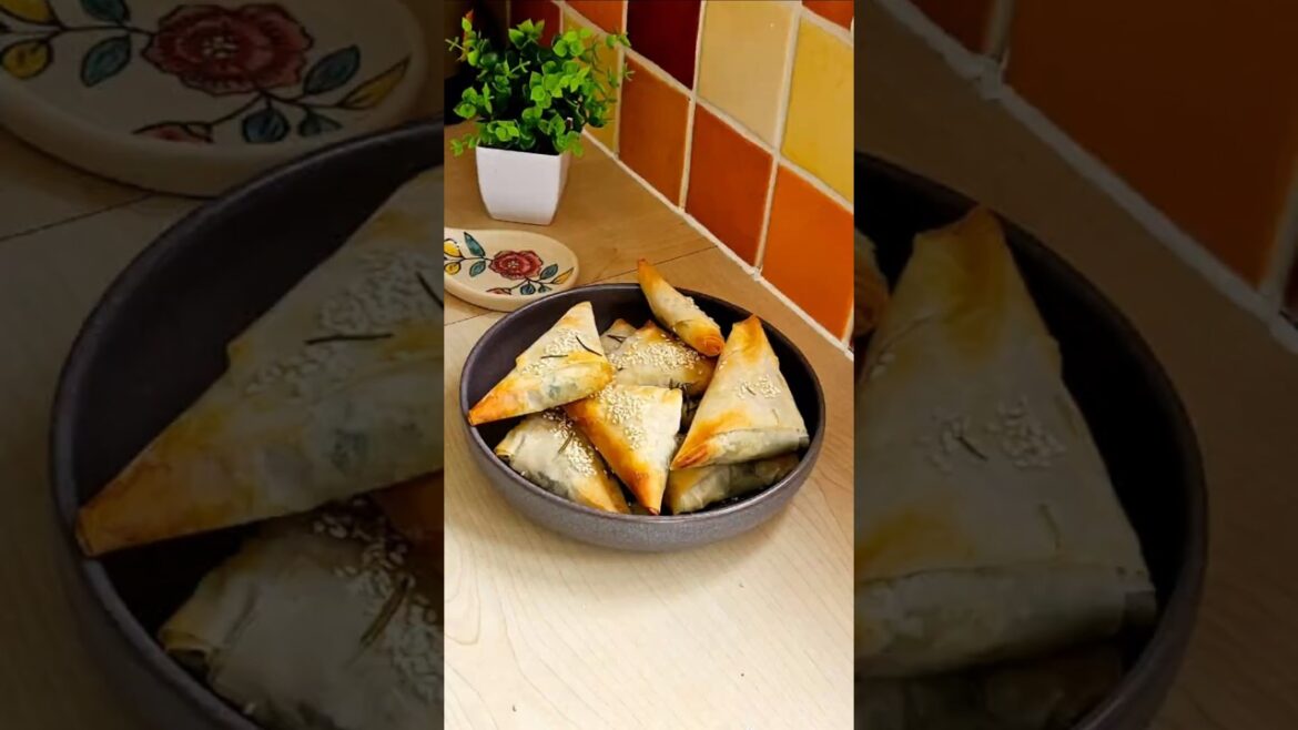 Flaky, Cheesy Spanakopita triangles – My GO-TO EGGLESS Spinach & Feta ...