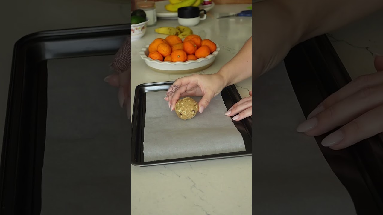 How to bake cookies from scratch ft Bees Knees Honey #ad - Dining and ...