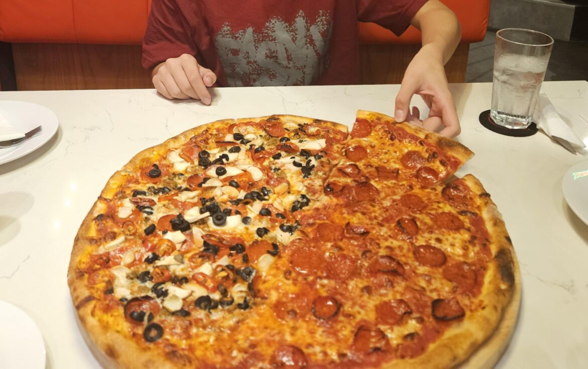 18 inch pizza at jimmy's in Ho Chi Minh City - Dining and Cooking