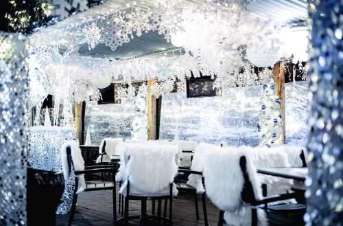 Winter pop up bar, dine with Santa or the Grinch - Dining and Cooking