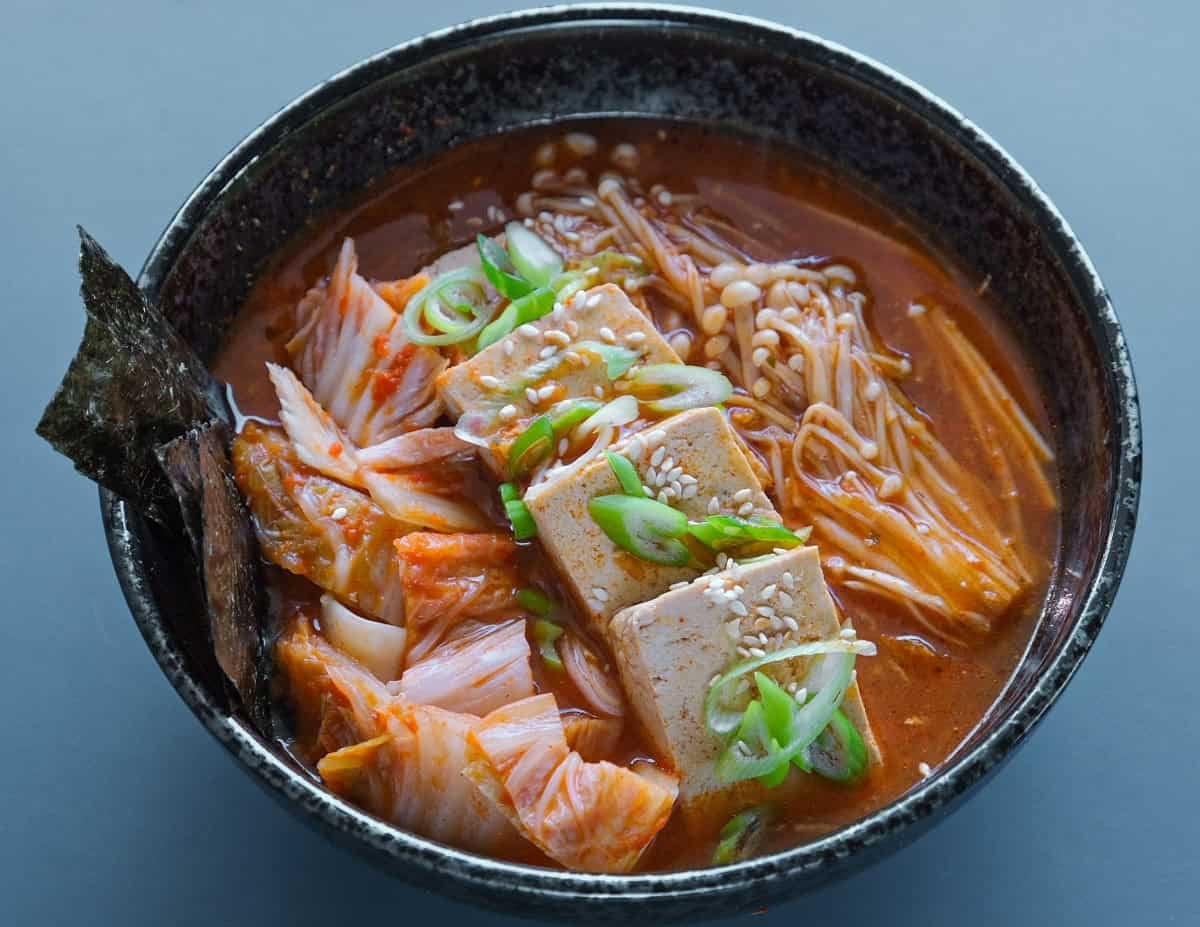 Starting New Year with this quick and easy kimchi stew - Dining and Cooking