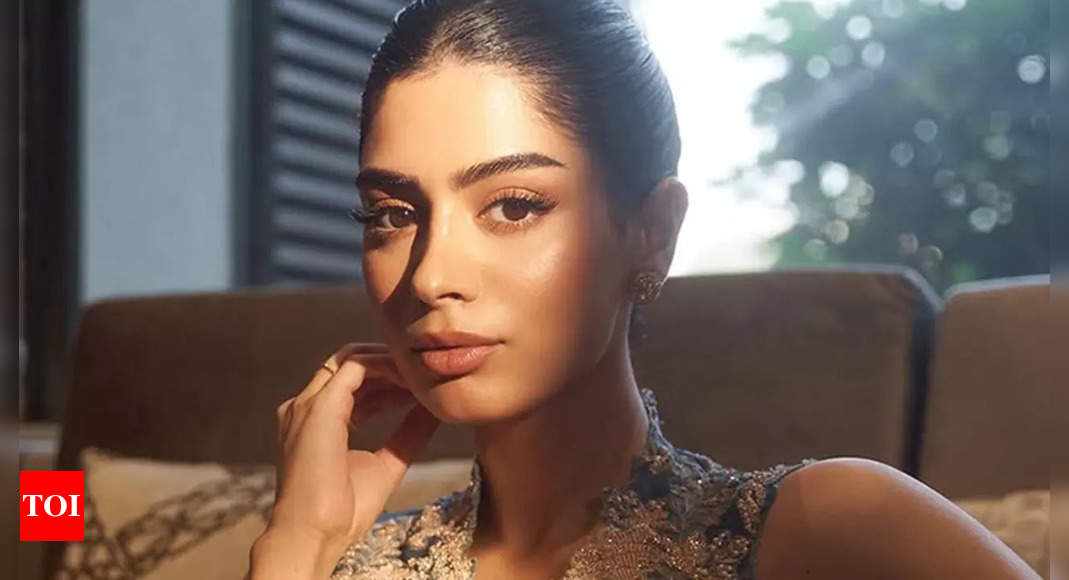 Khushi Kapoor spills the beans on sister Janhvi Kapoor's lockdown ...