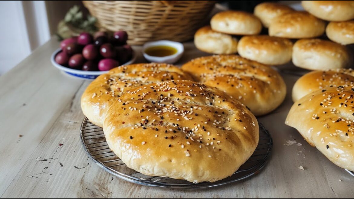 Tunisian Tabouna Bread: Everyone's Favorite Traditional Village Bread ...