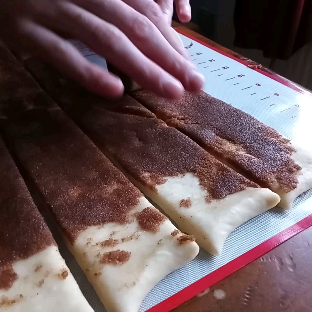 cut and roll method >>> - Dining and Cooking