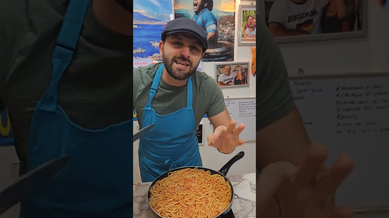 Frittata di spaghetti con melanzane a funghetti - Dining and Cooking