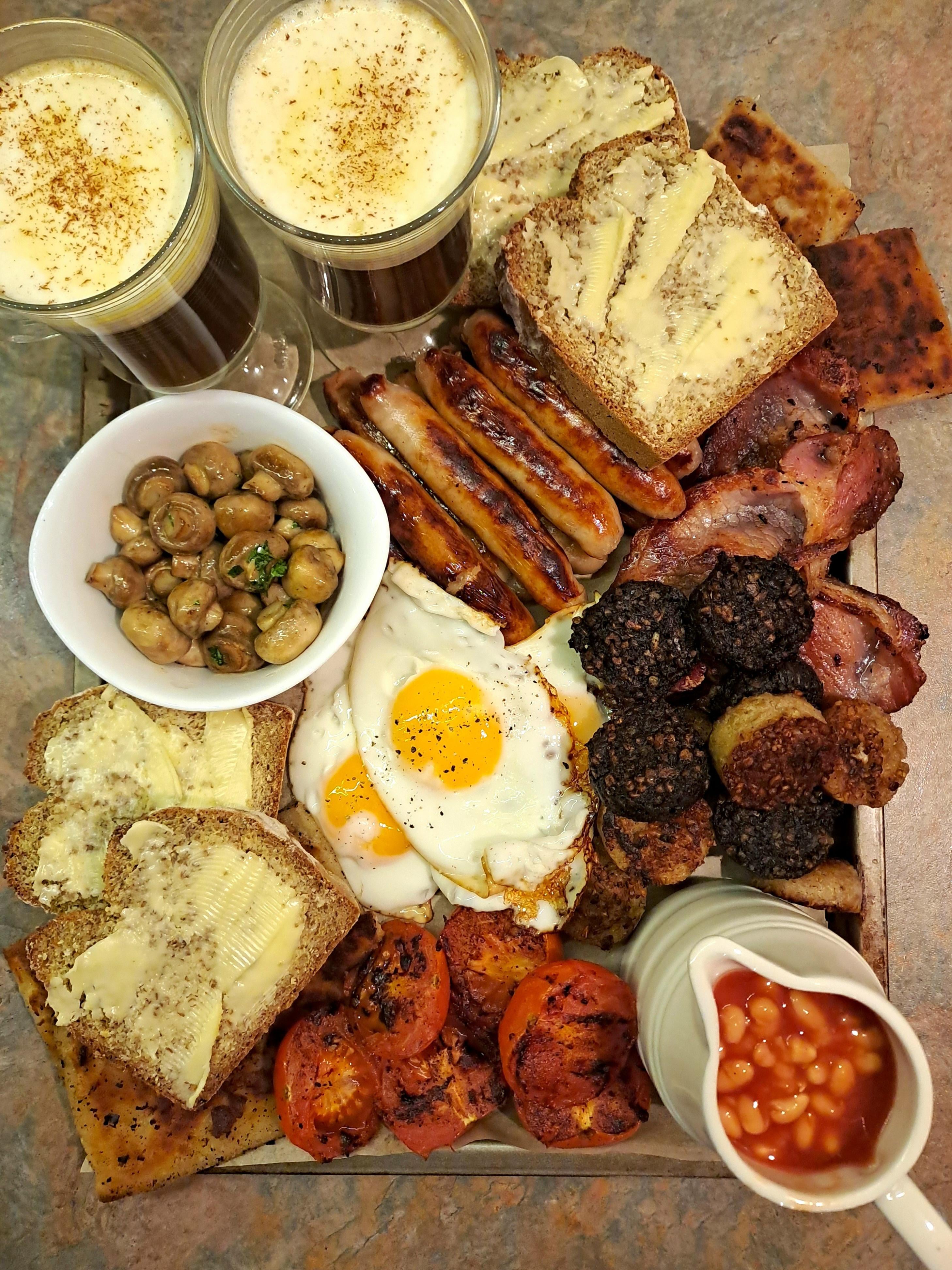 [Homemade] Full Irish Breakfast with homemade soda bread and potato ...