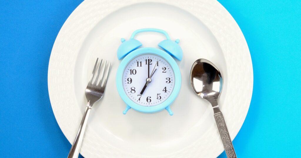 The Best Time To Eat Lunch, Per A Registered Dietitian - Dining and Cooking