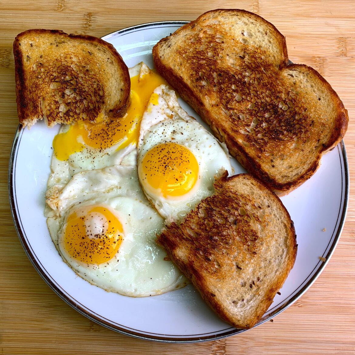 Eggs and Rye Skillet Toast - Dining and Cooking