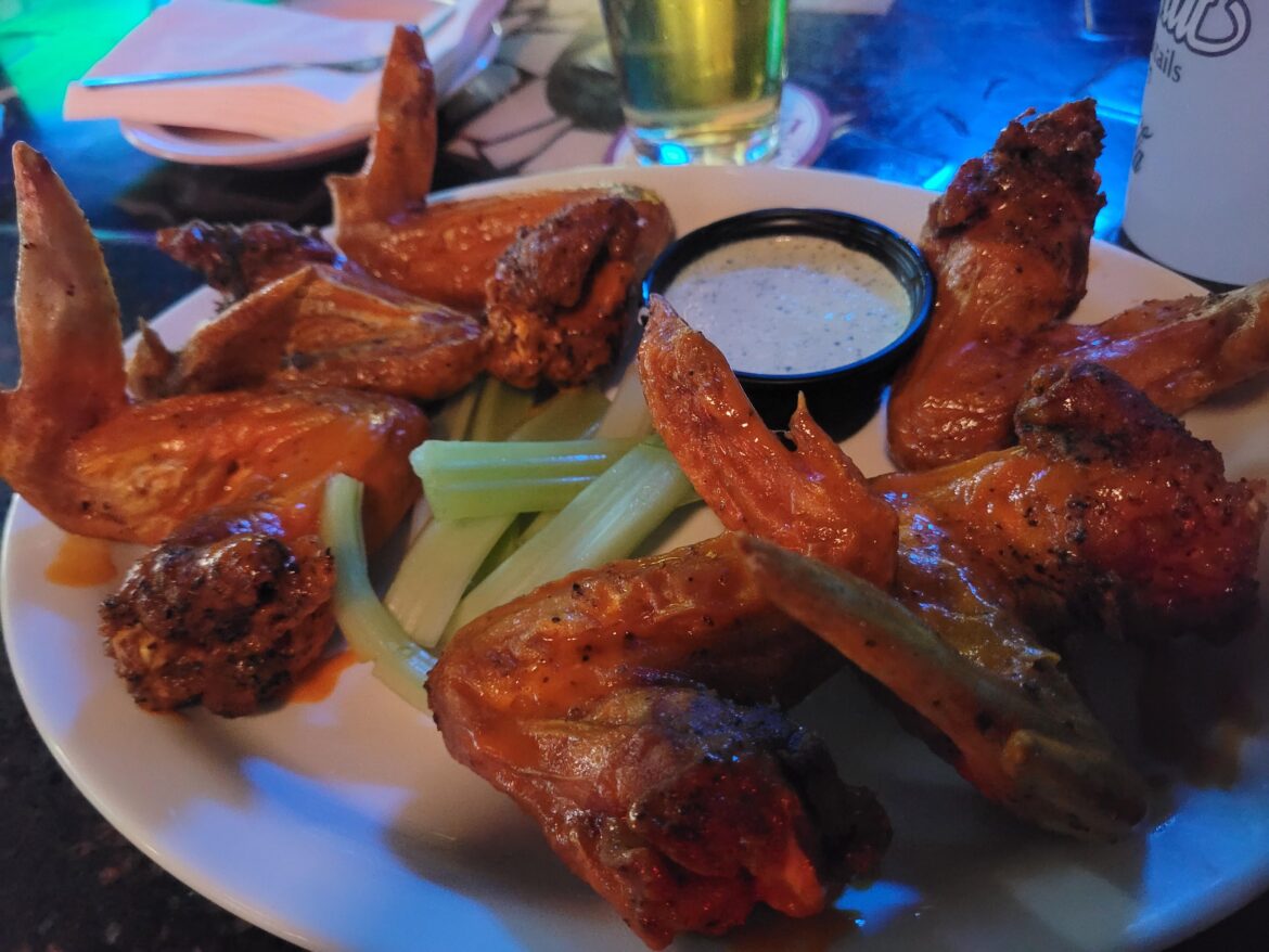 The Peanut, KC Metro. My favorite wings. - Dining and Cooking