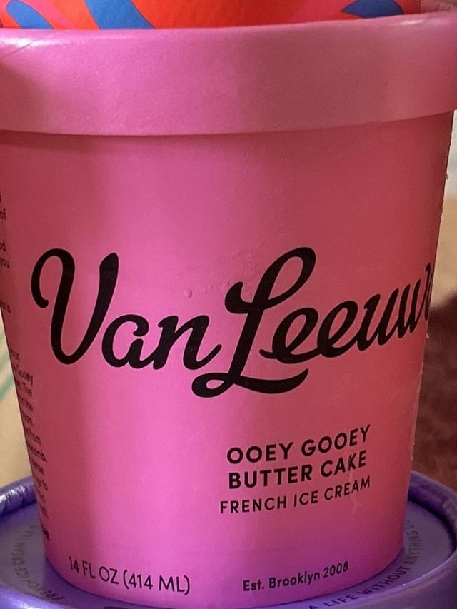 Van Leeuwen Ooey Gooey Butter Cake Review - Dining and Cooking
