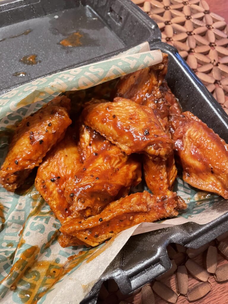 Wingstop Atomic, all flats 🔥 - Dining and Cooking