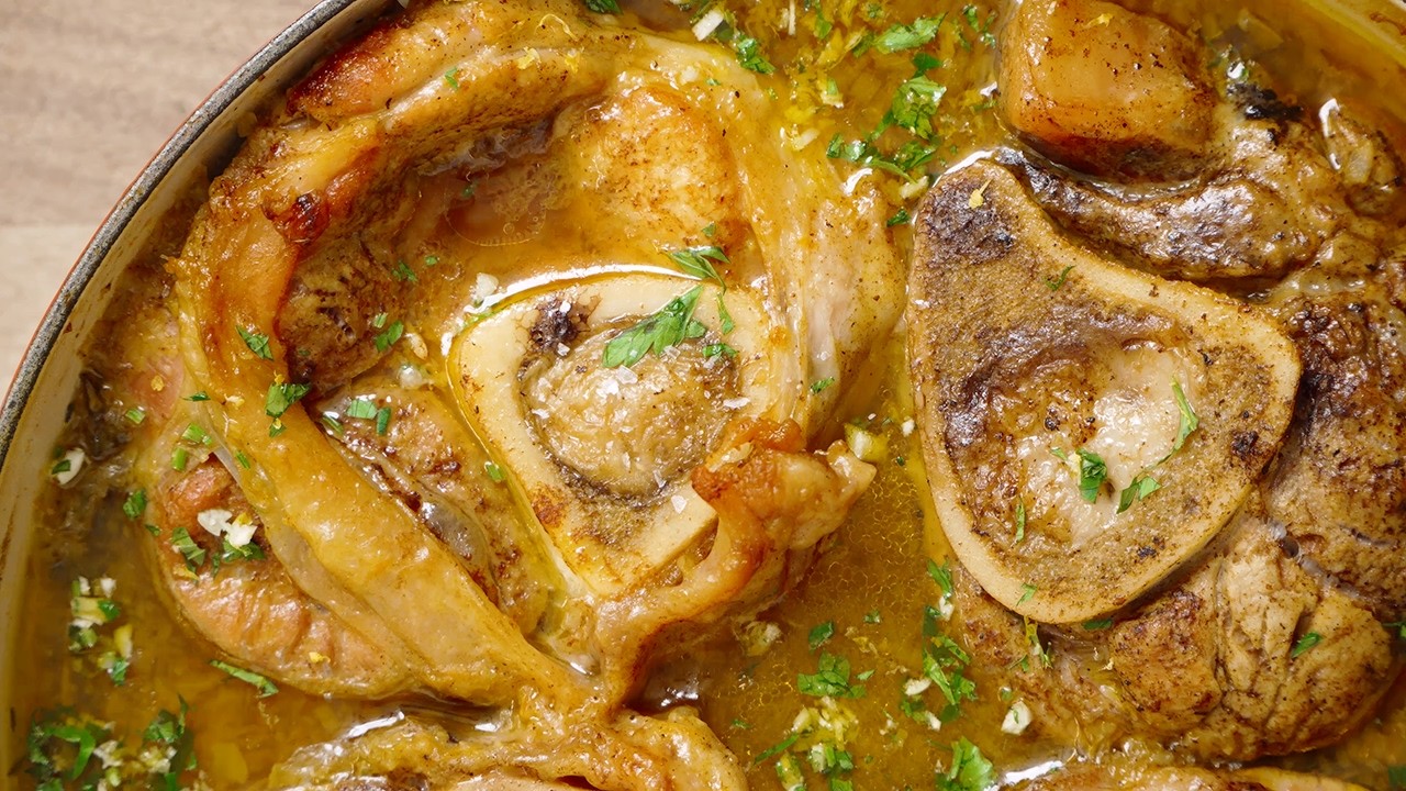 Veal Ossobuco – Mastering Italy’s Iconic Braised Dish - Dining and Cooking